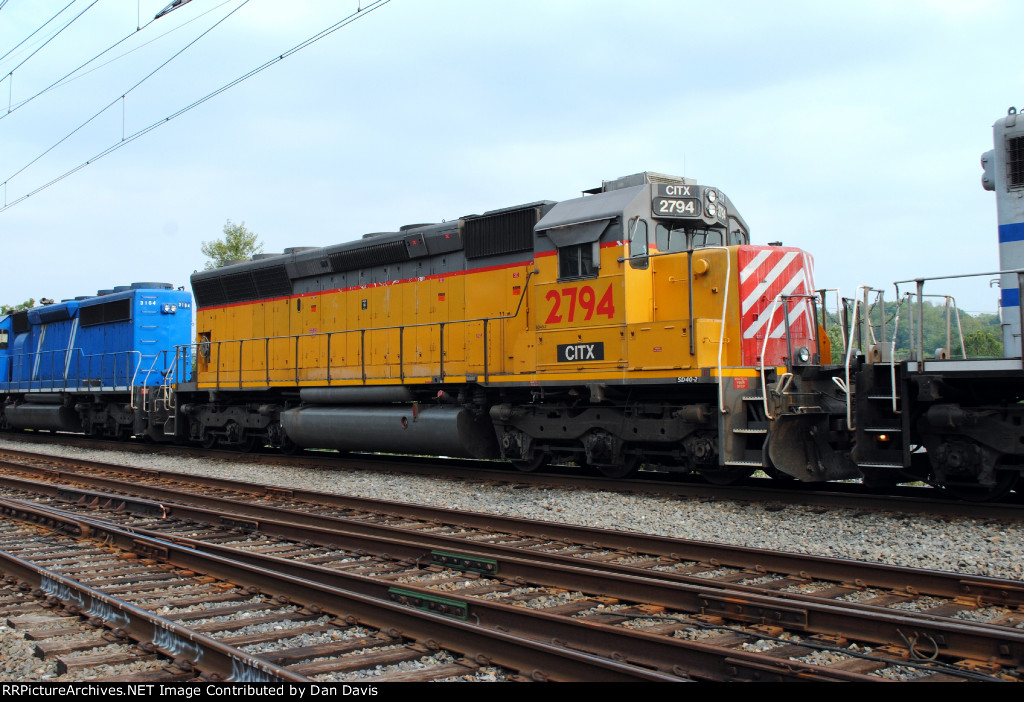 CITX SD40M-2 2794 trails on K479